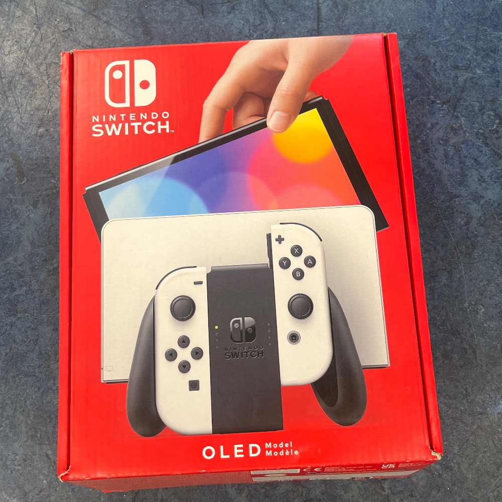 Nintendi Nintendo Switch oled boxed - Own4Less